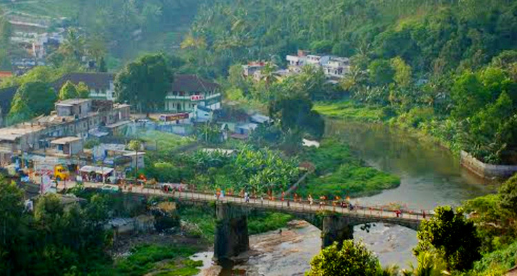 Vandiperiyar Thekkady (Timings, History, Entry Fee, Images ...